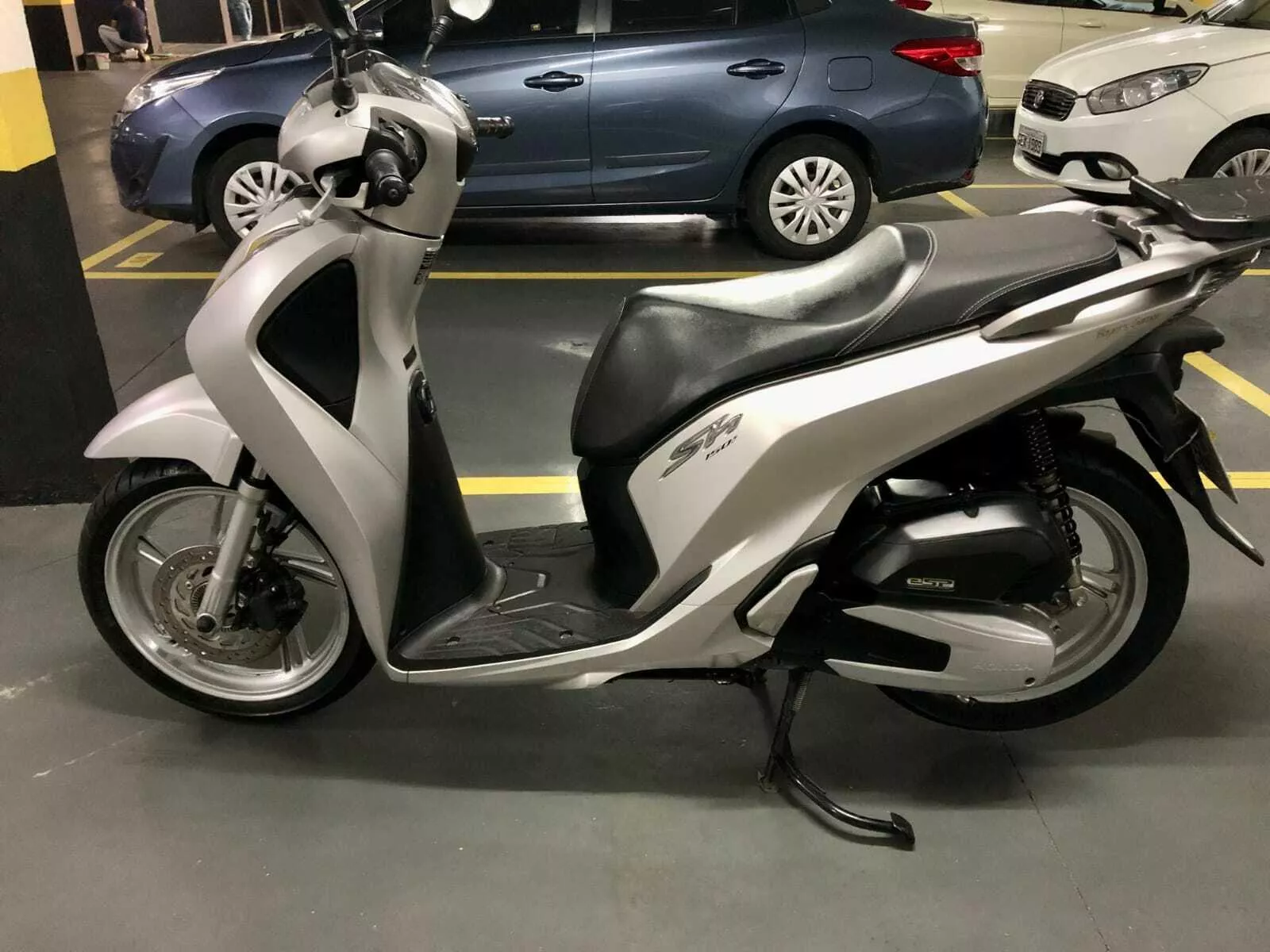 16 Motos Honda SH à venda