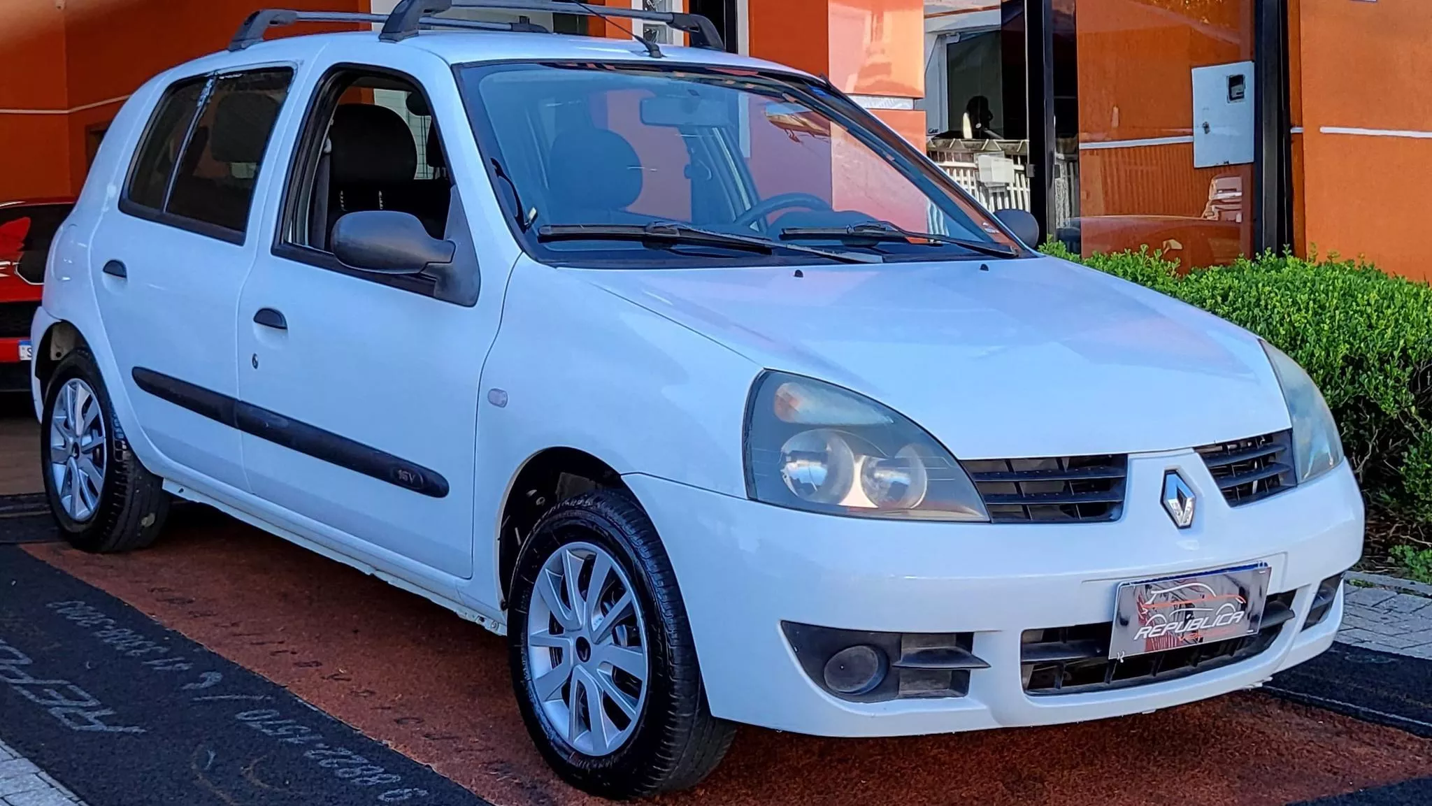 118 Carros Renault Clio à venda