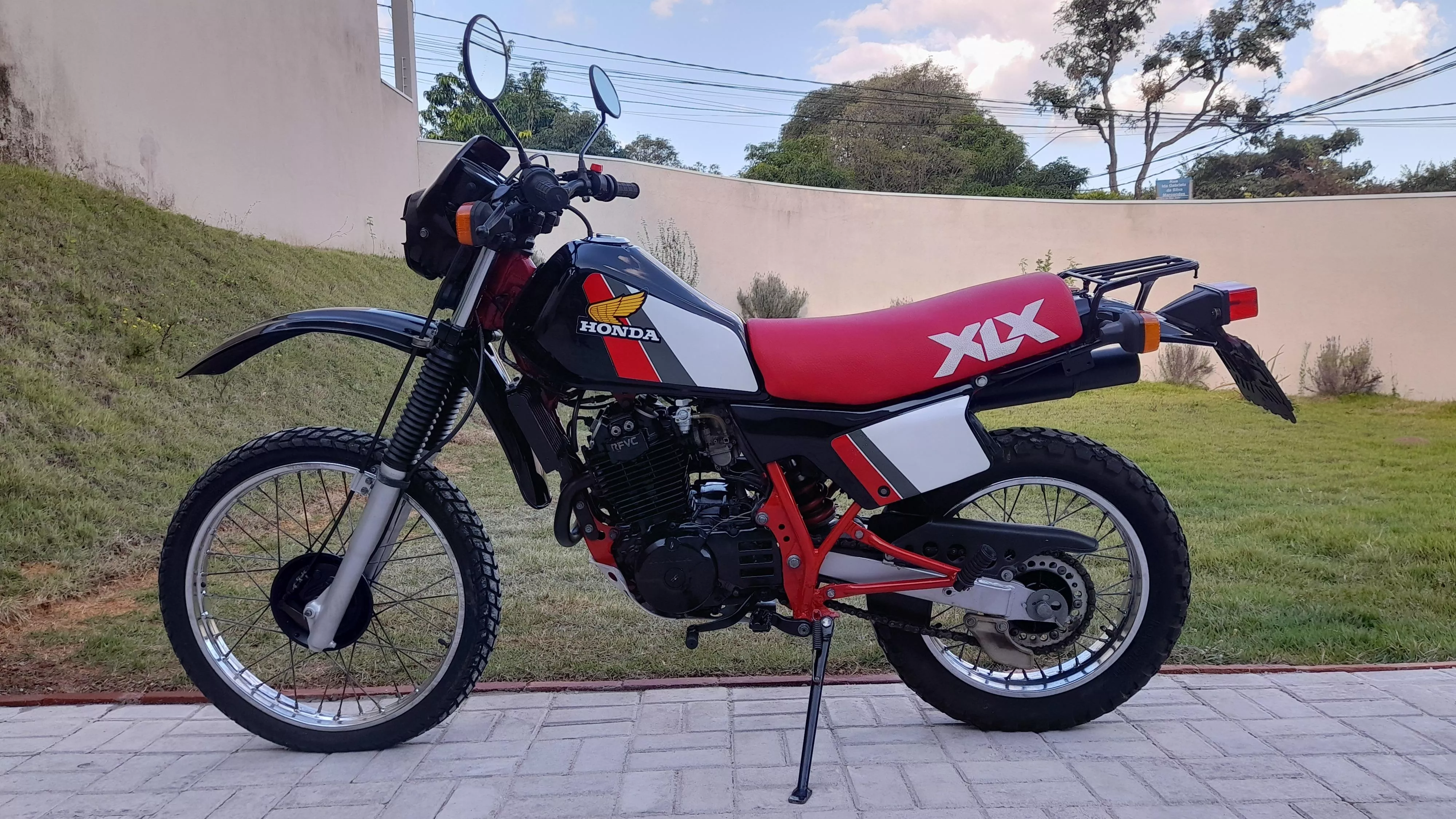 2 Motos Honda XLX 250 à venda em Campinas - SP
