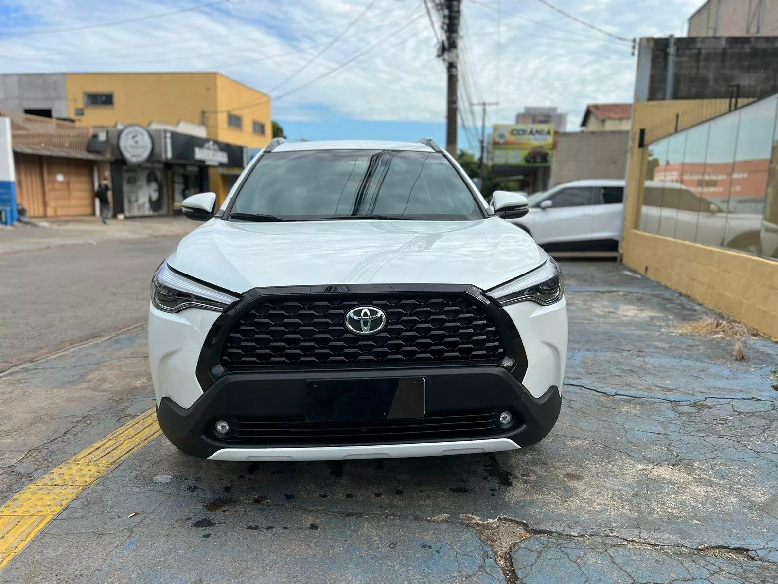 Carro Toyota Corolla Cross 2.0 XRE Direct Shift 2022 - 3871546 ...