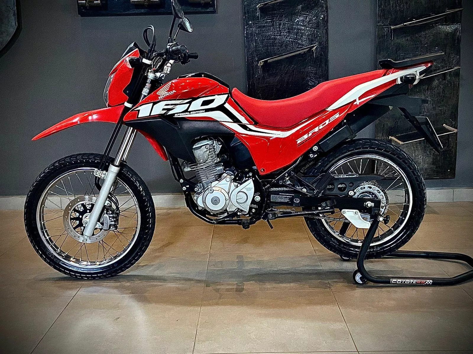 123 Motos Honda NXR 160 à venda em MT