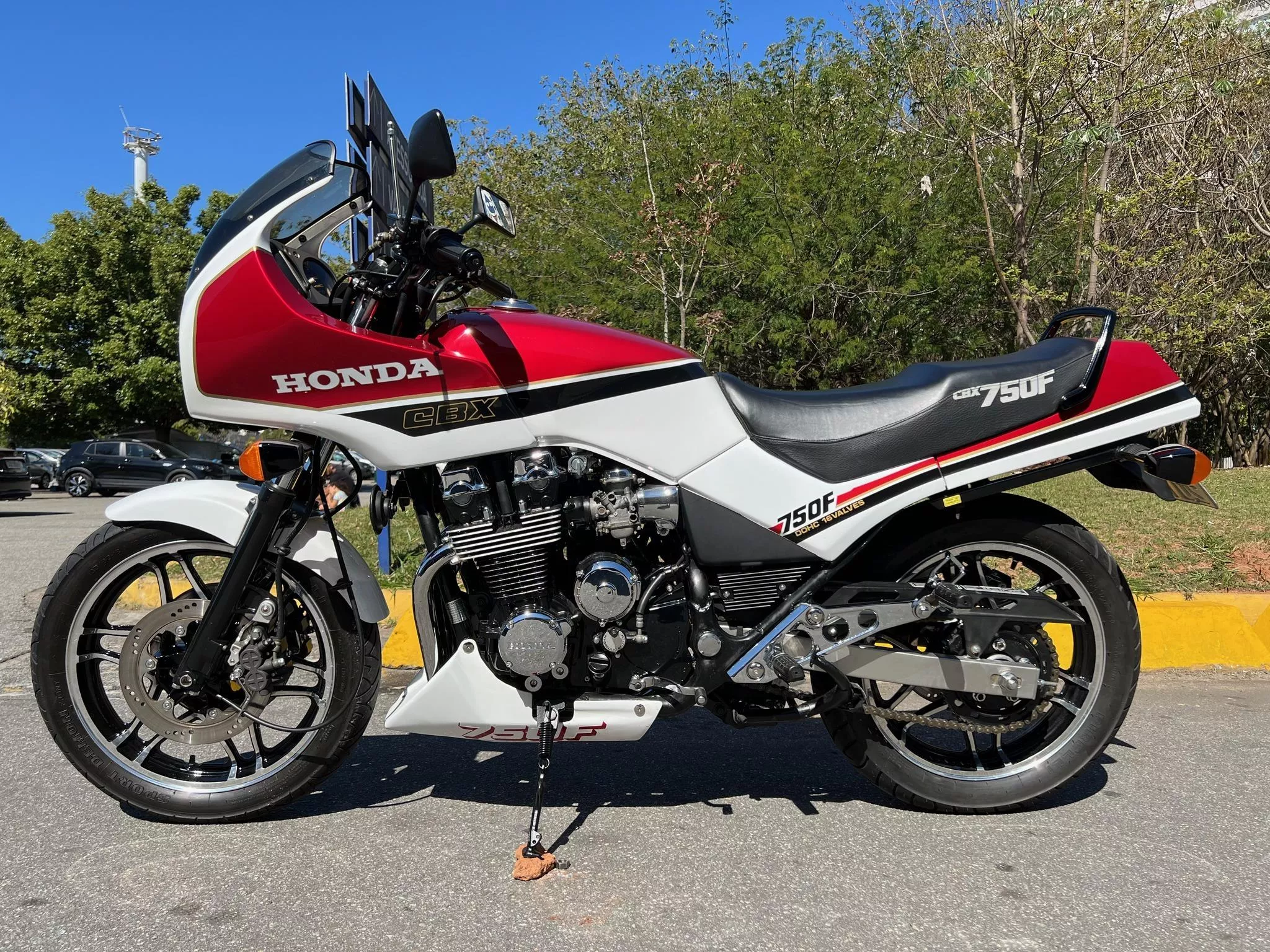 1 Motos Honda CBX 750 à venda