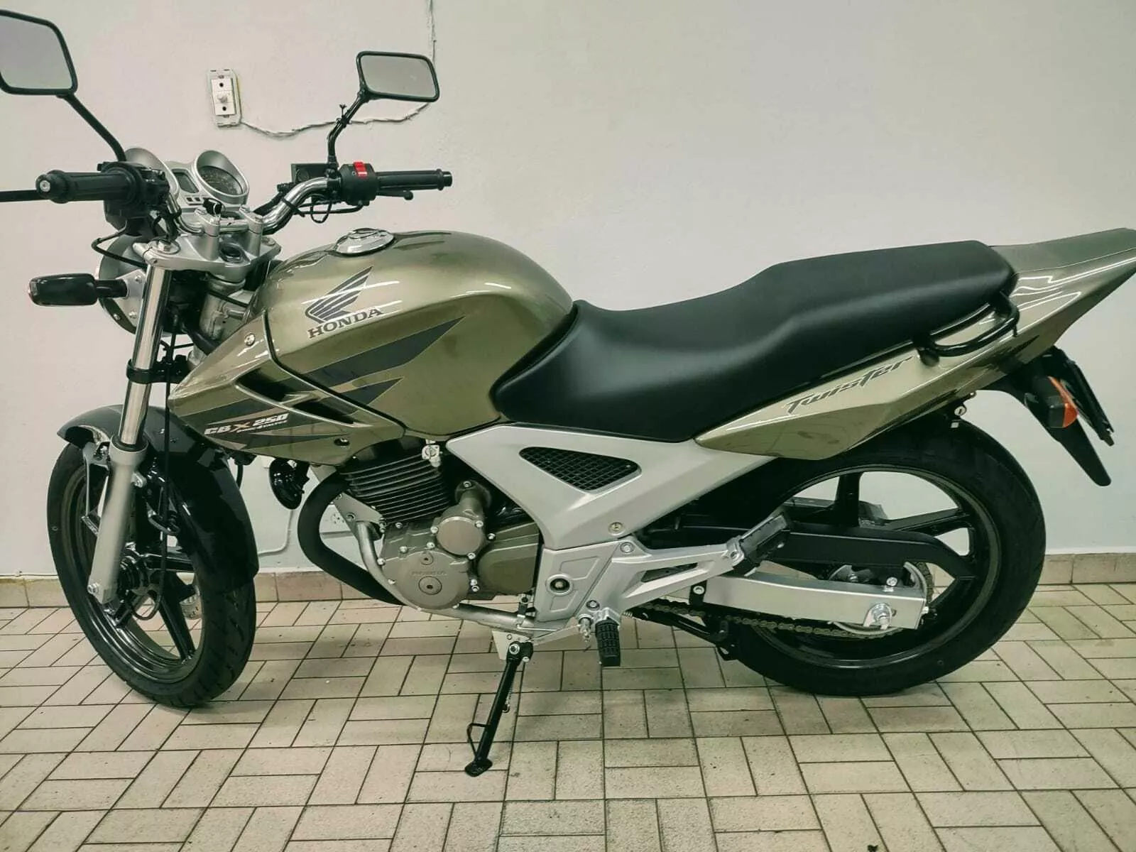 9 Motos Honda CBX 250 à venda