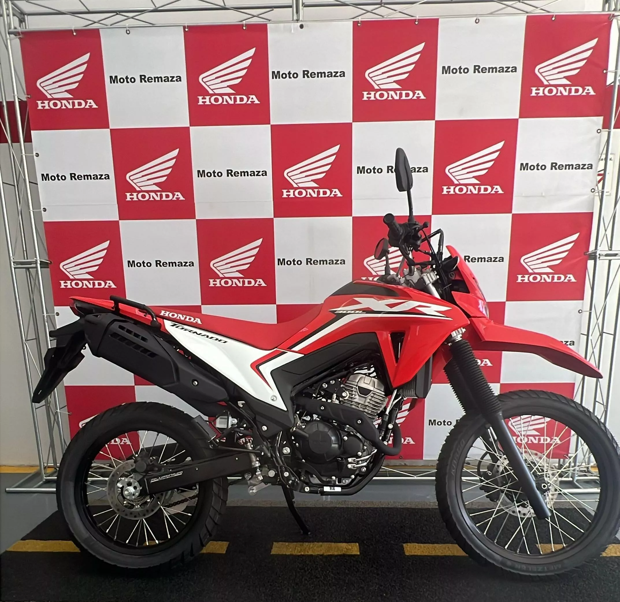 14 Motos Honda XR 300 à venda
