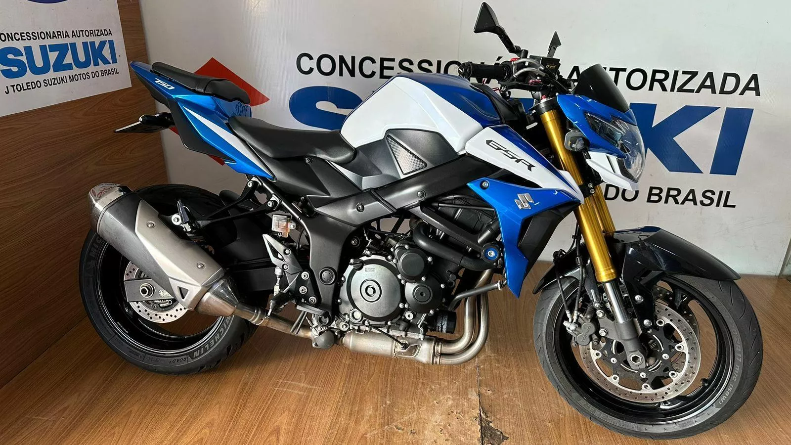 3 Motos Suzuki GSR N 750 ZA à venda em Araçatuba - SP