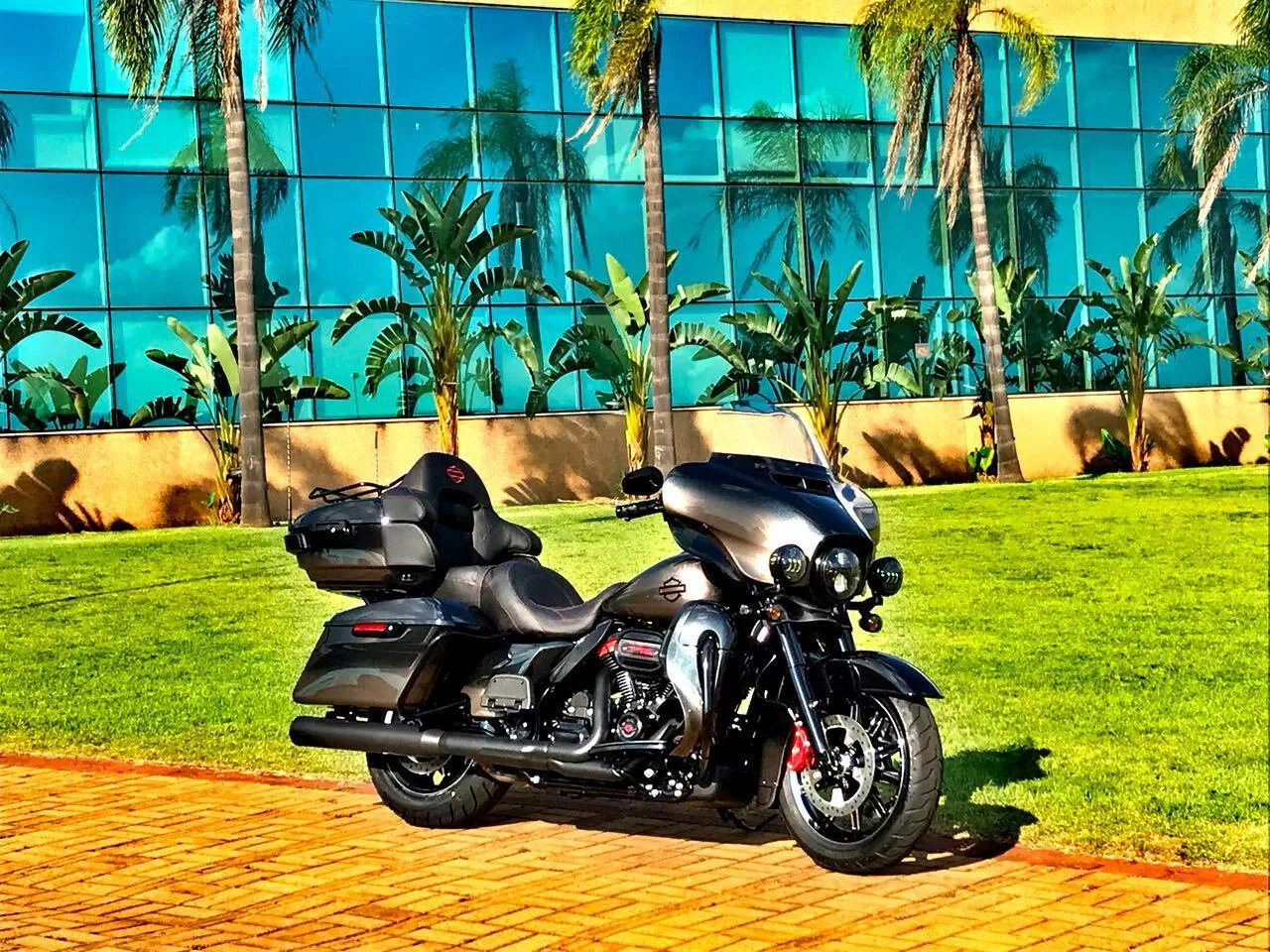 48 Motos Harley-Davidson Ultra Limited à venda