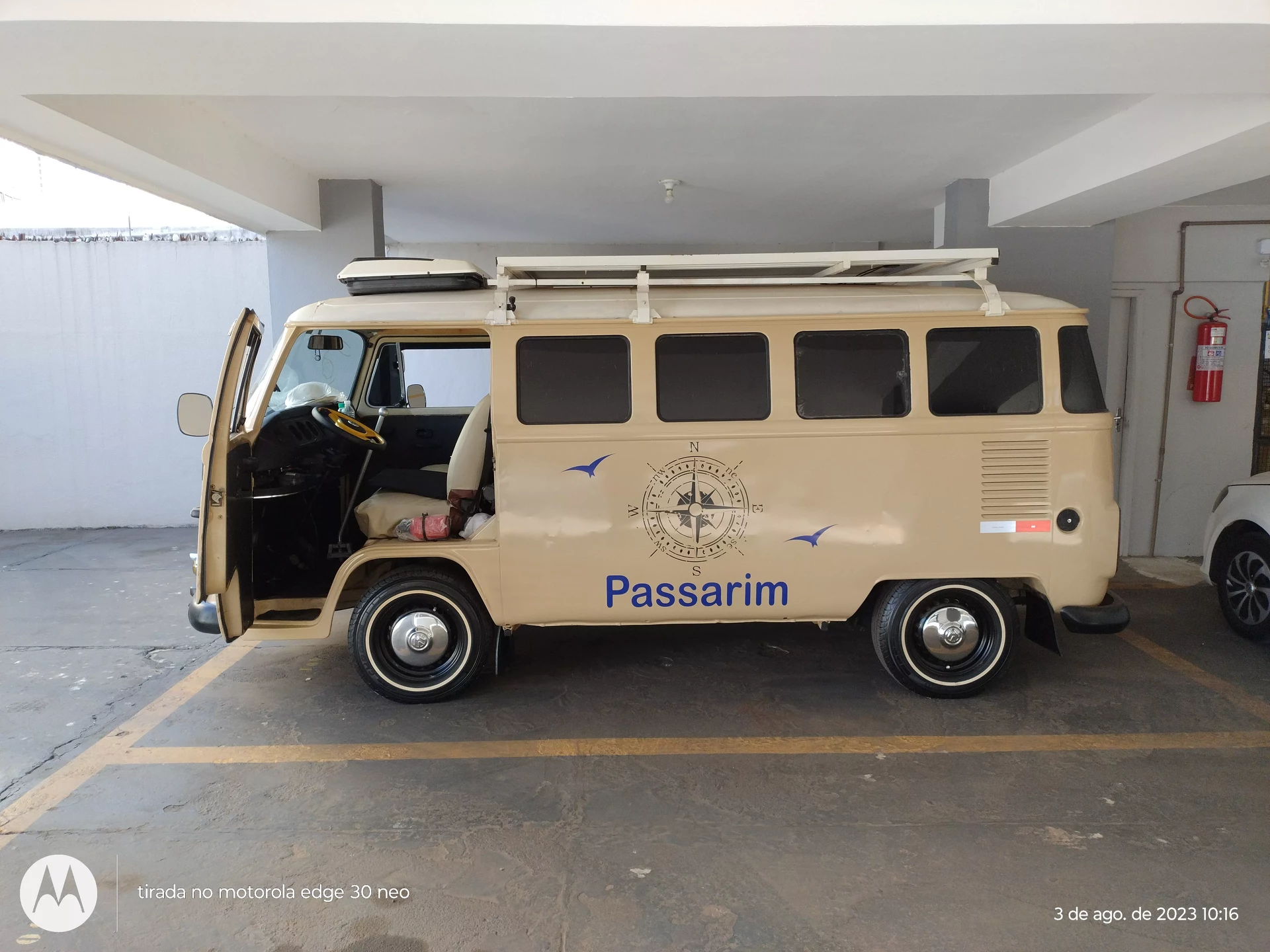 3 Carros Volkswagen Kombi à venda em Goiânia - Goiás