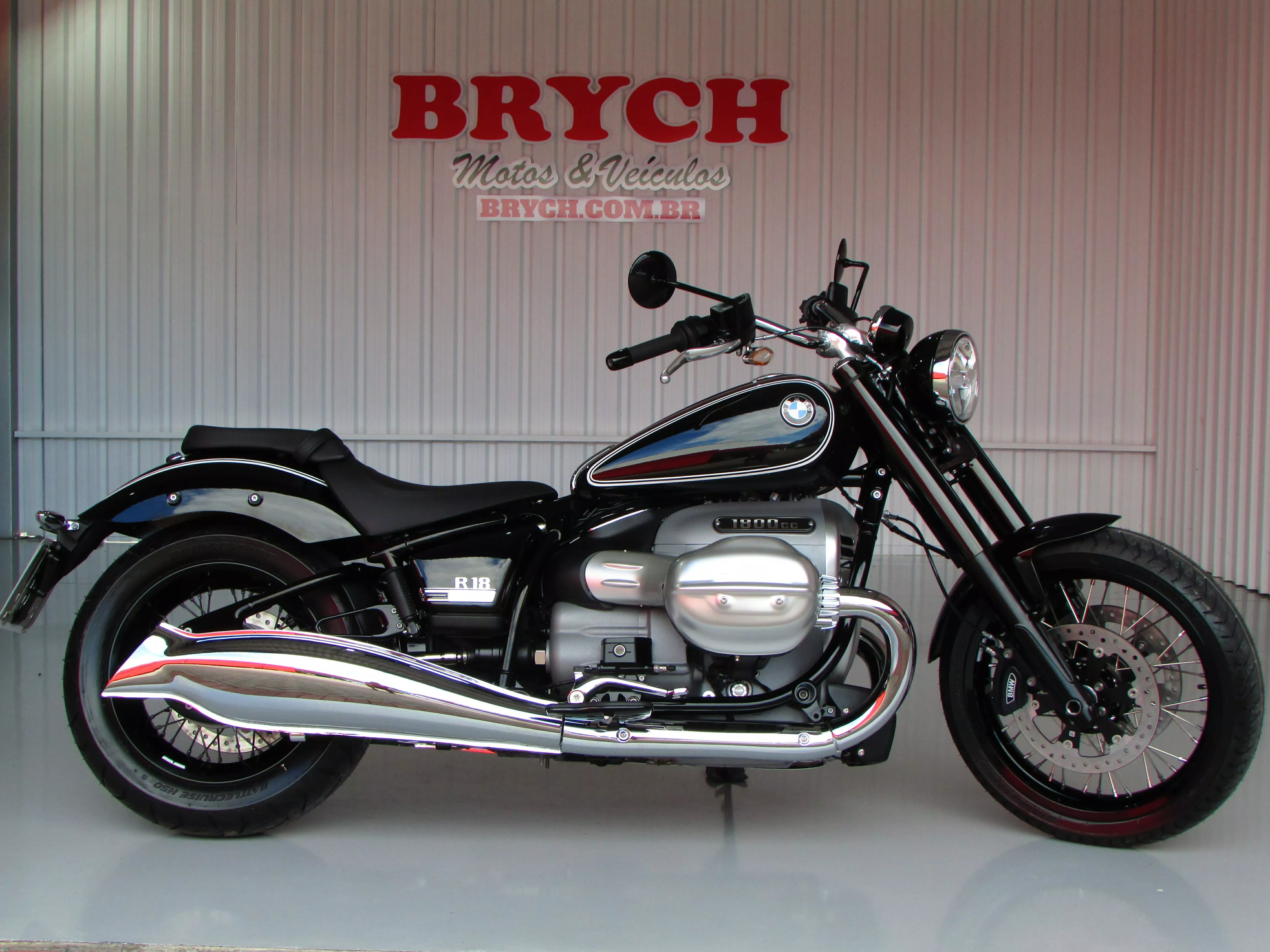 Moto BMW R 18 Pure - 2023 - 677302 - Pomerode SC | Moto.com.br