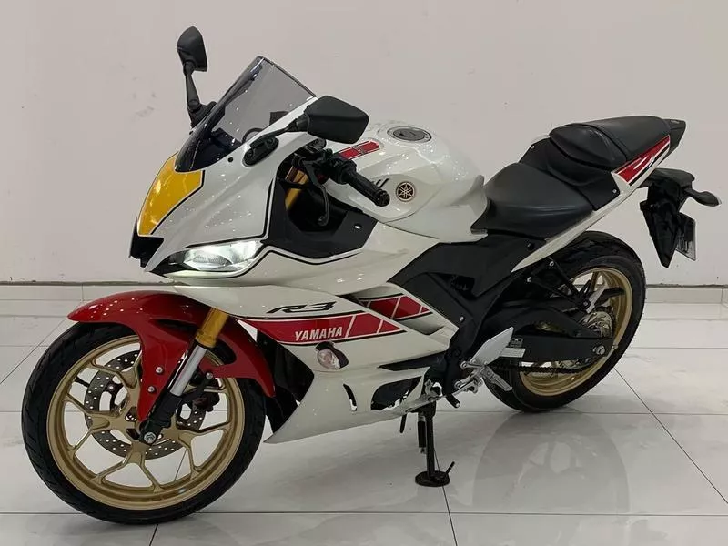 1 Motos Yamaha YZF R3 WORLD GP 60TH ANNIVERSARY EDITION à venda em ...